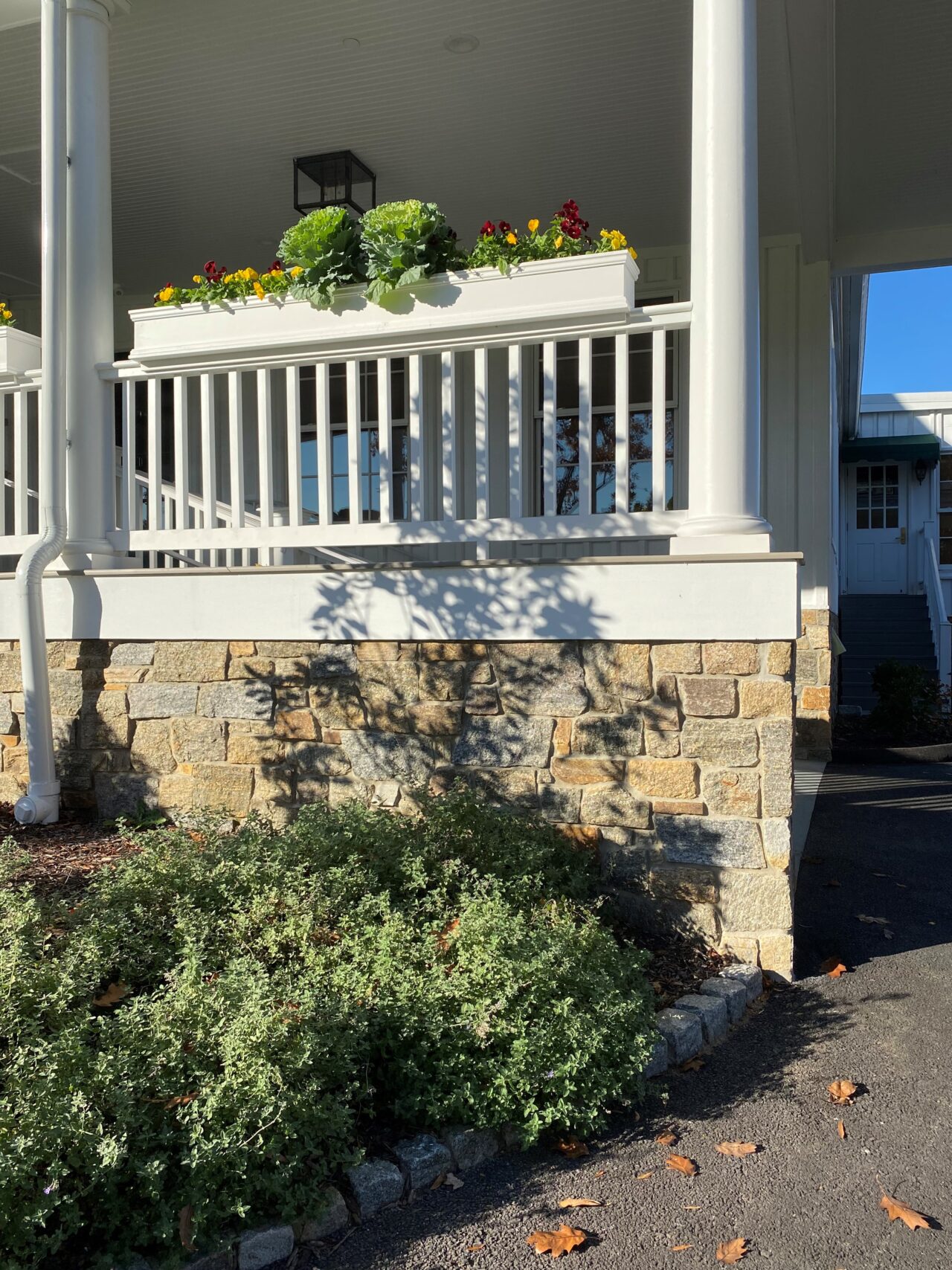 Ramone Brown Roughly Rectangular Stone Veneer from Natural Facing